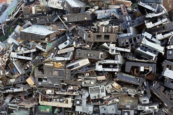 What Do We Do With Our E-waste? | Science Project