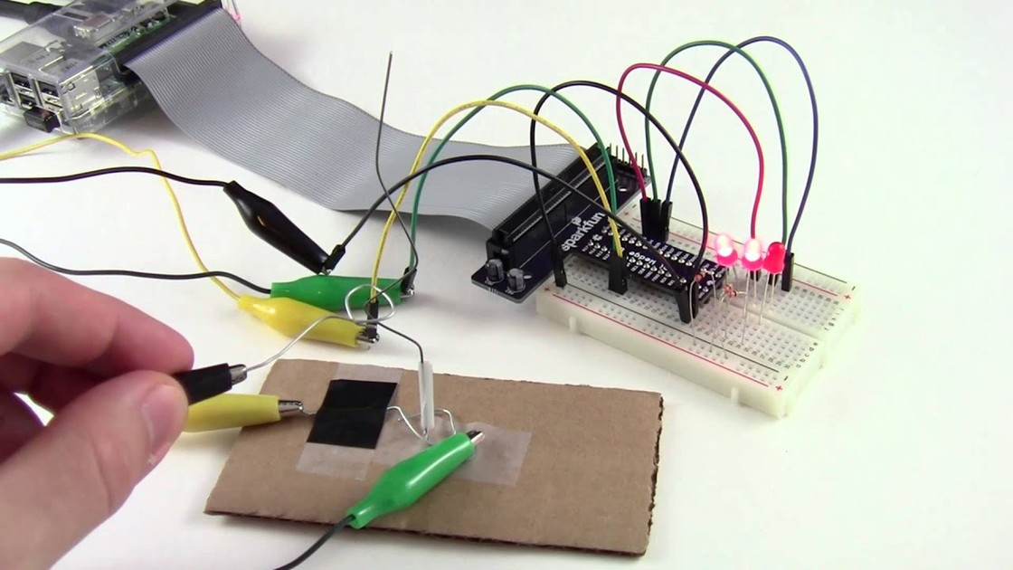 18 Science Lessons to Teach Circuits | Science Buddies Blog