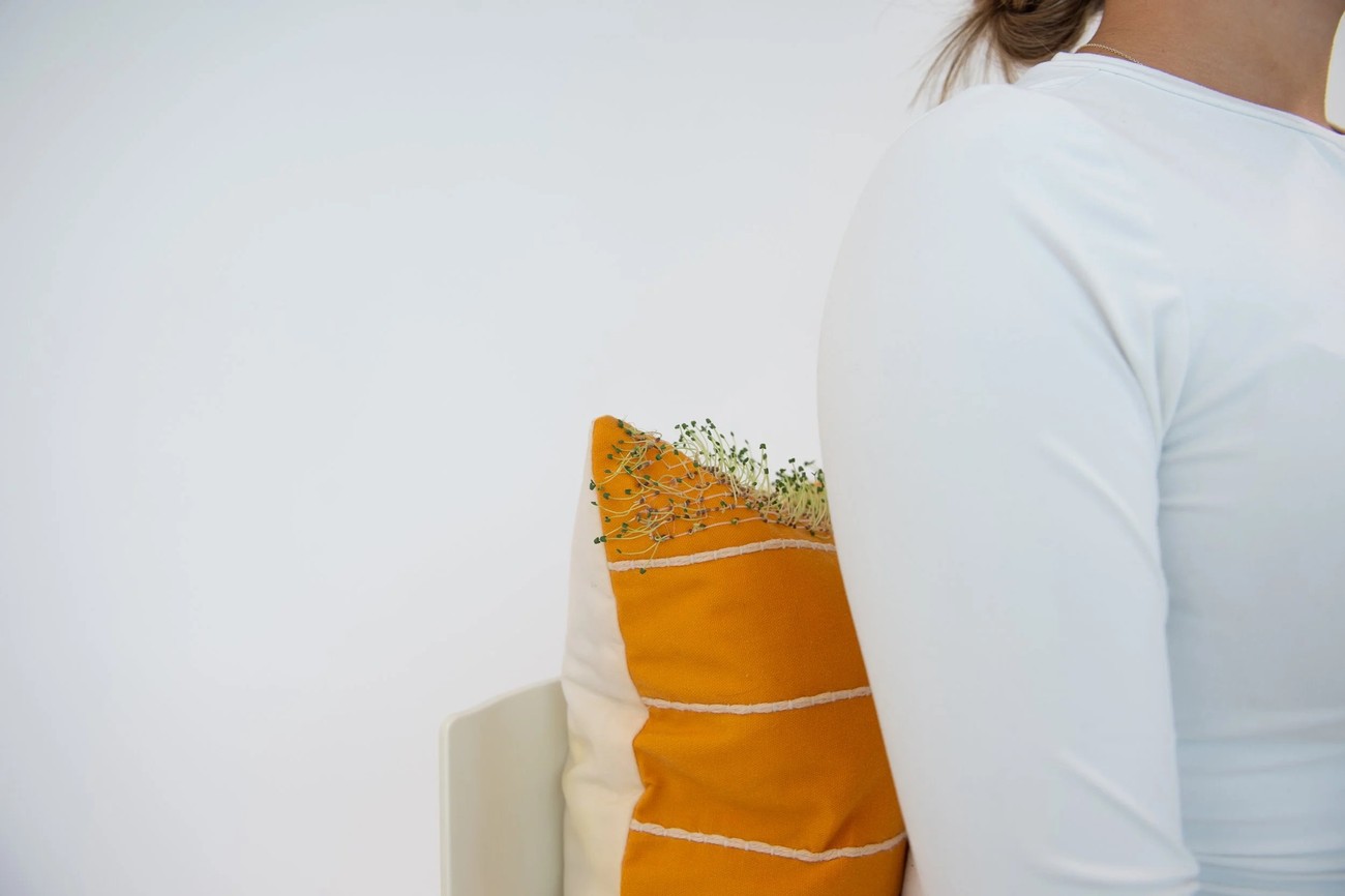 LivingLoom: Clothing With Live Plants | Science Project
