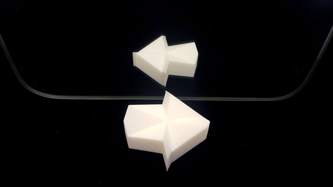 Human Perception of the Anomalous Mirror Symmetry Illusion | Science ...