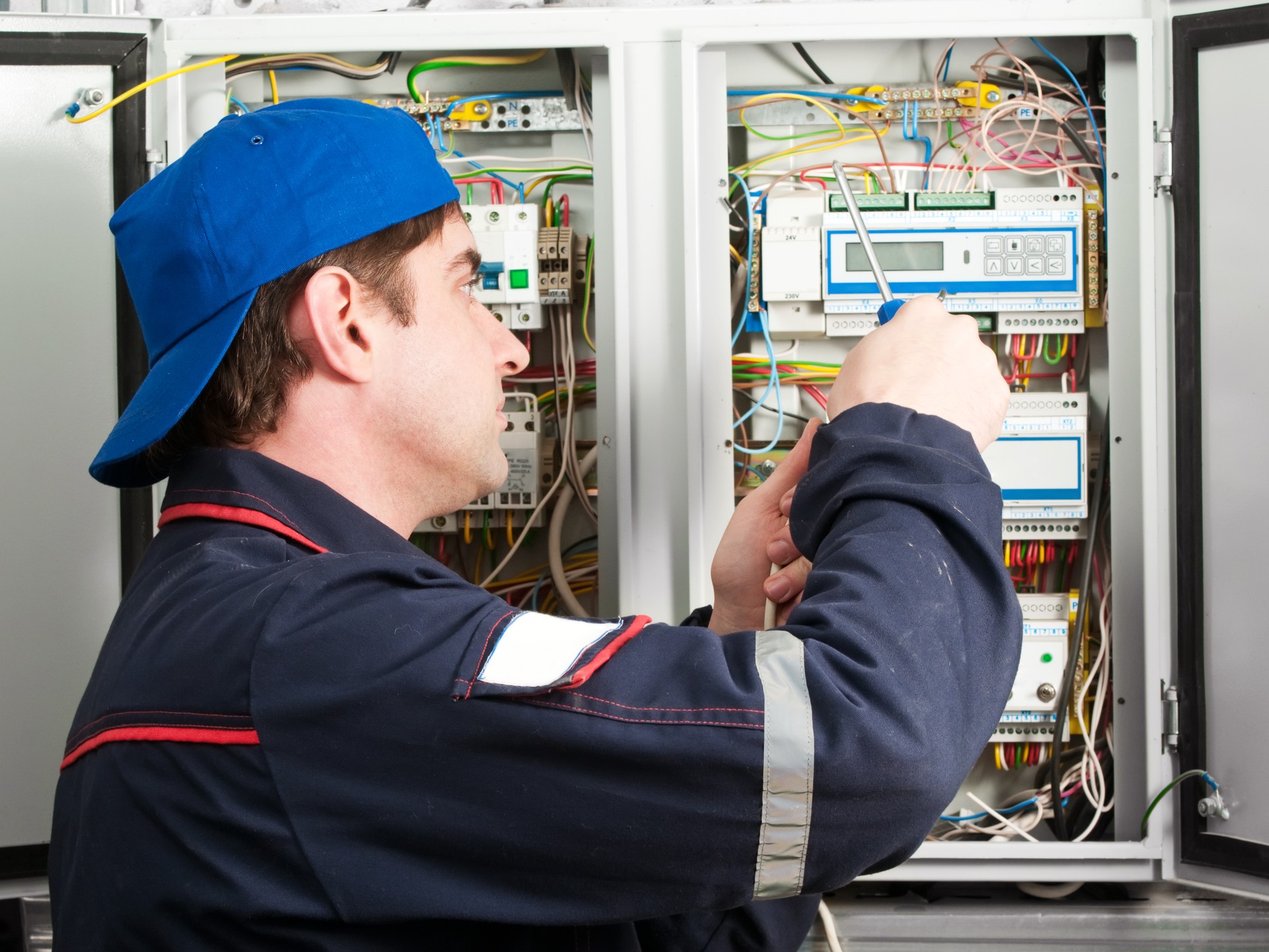 Electrician | Science & Engineering Career